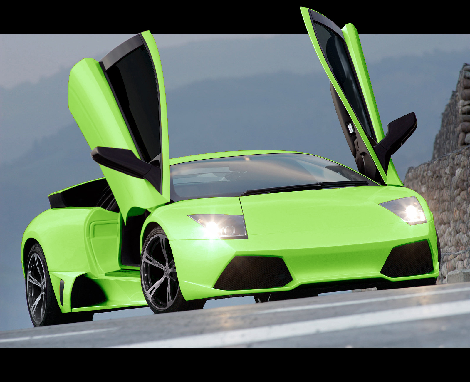 Lamborghini Murcielago technical specifications and fuel economy